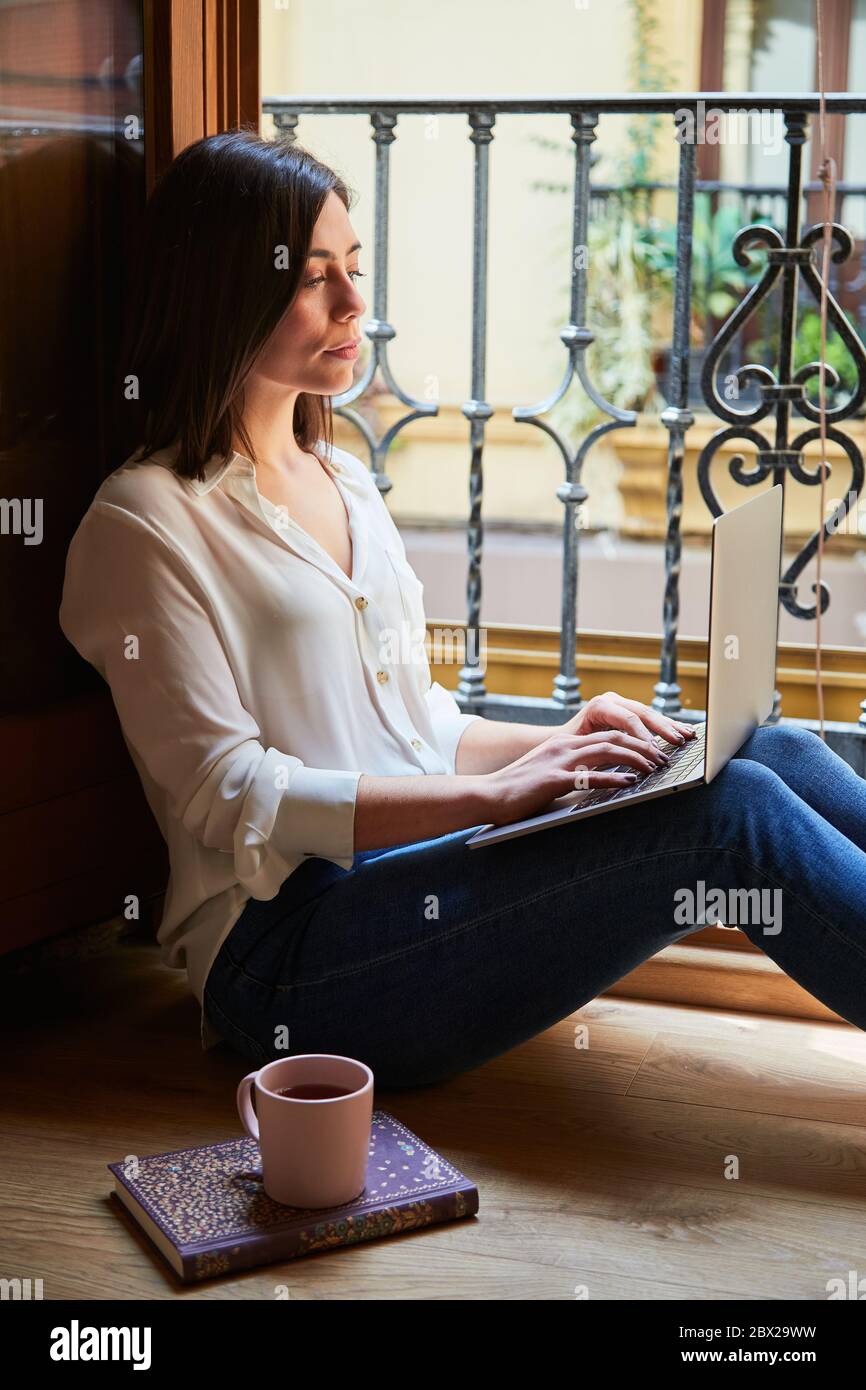 Work banking hi-res stock photography and images - Alamy