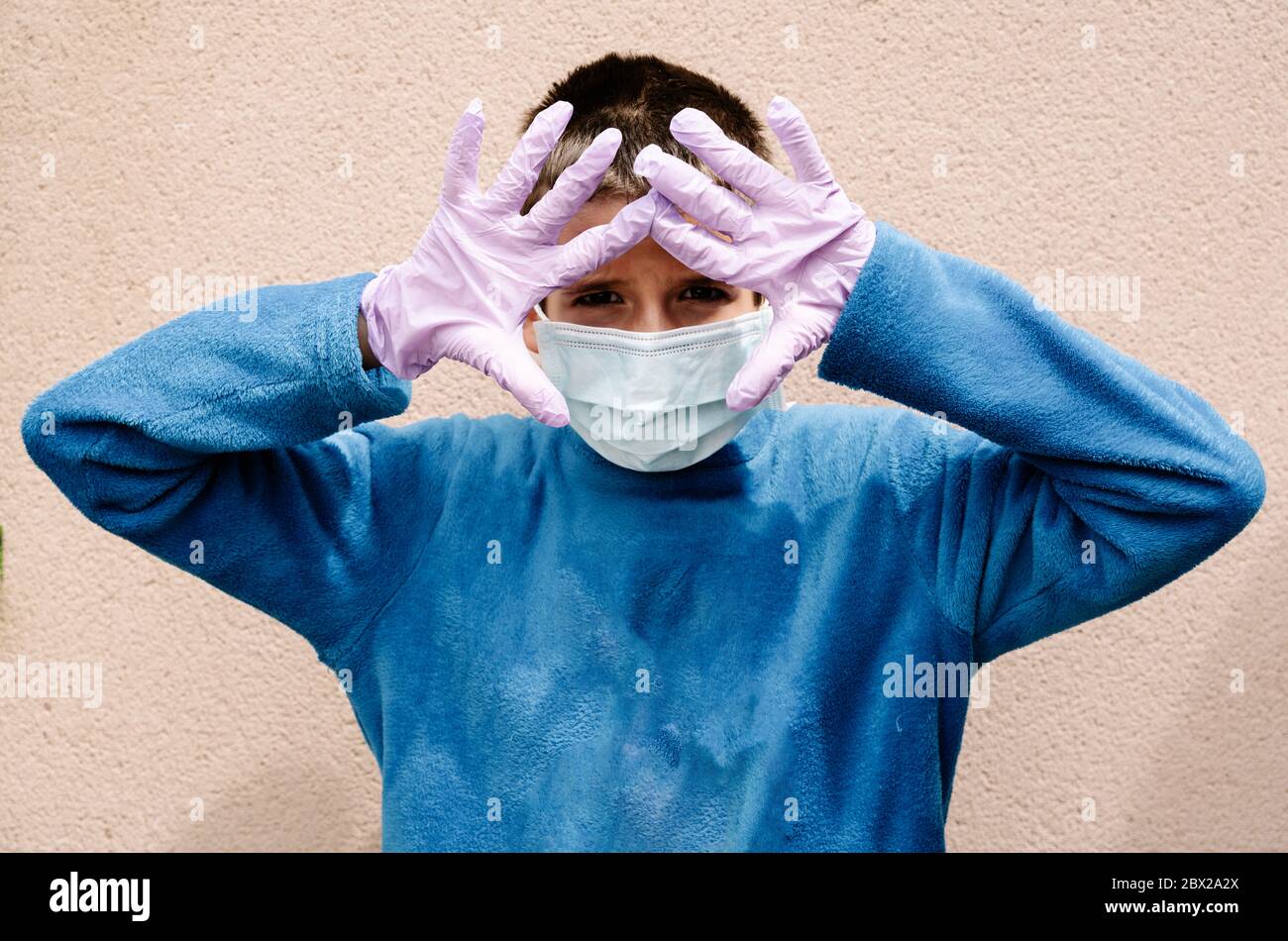 One way gloves hi-res stock photography and images - Alamy