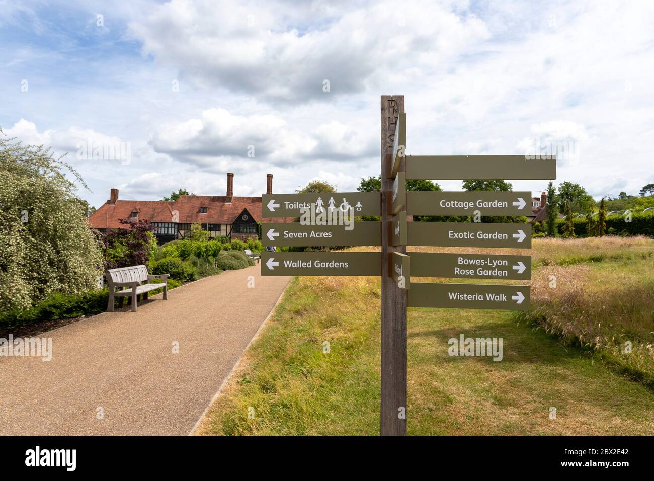 Rhs garden wisley signage hi-res stock photography and images - Alamy