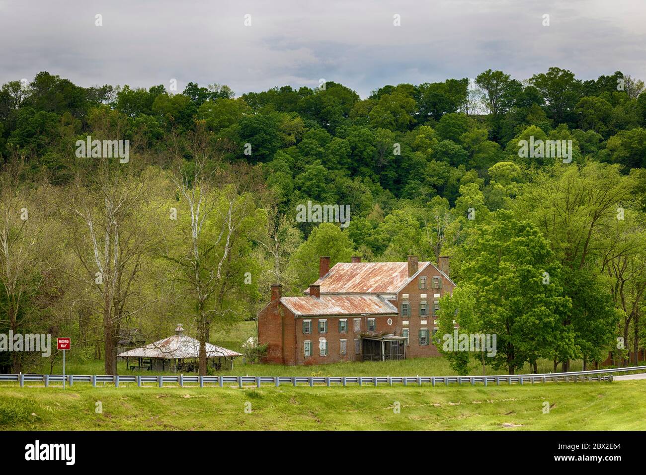 Seven Mile, Virginia, USA - May 22, 2020: Decaying Preston Mansion ...