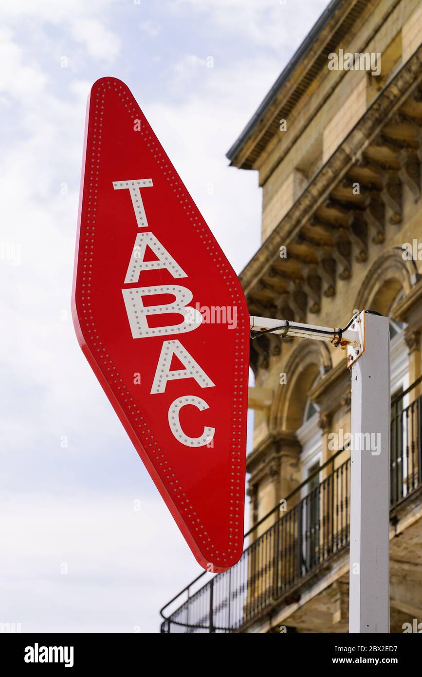 Tobacco store france hi-res stock photography and images - Alamy