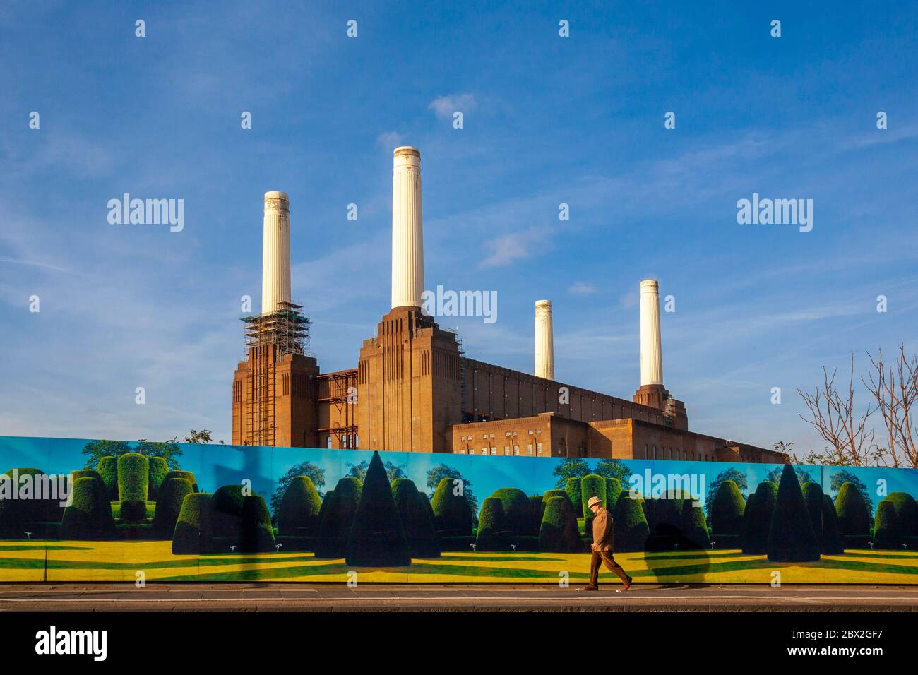 Uk power stations hi-res stock photography and images - Alamy