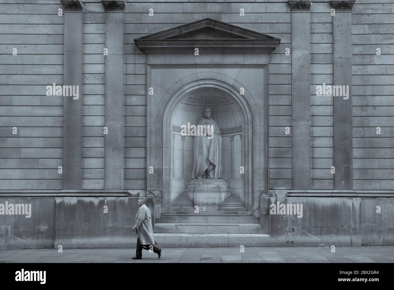 Statue of Sir John Soane on The Bank of England Building, London ...