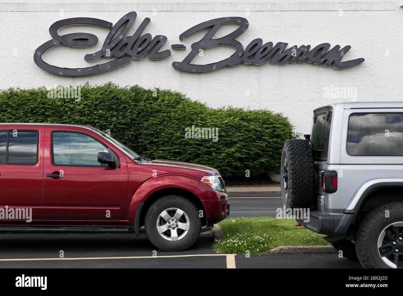 Elder beerman hi-res stock photography and images - Alamy