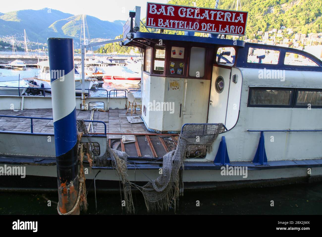 Italy lake como activity hi-res stock photography and images - Alamy