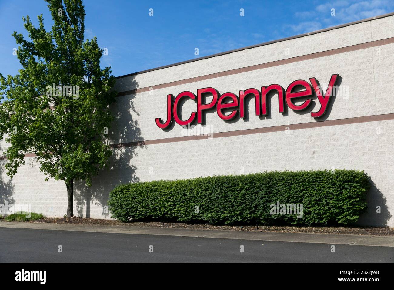 A logo sign outside of a JCPenney retail store location in Morgantown ...