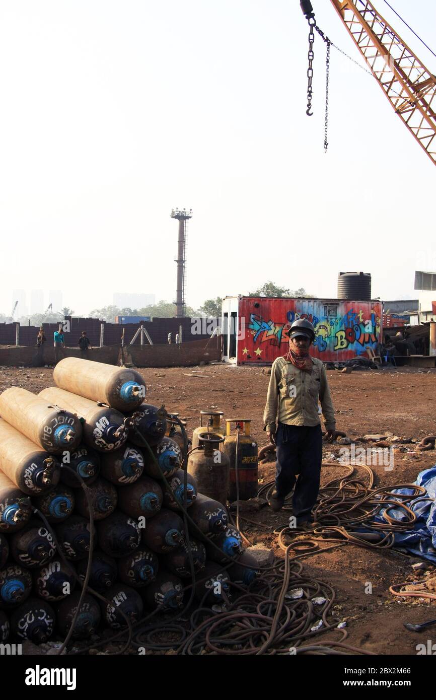 Shipbreaking Yard in Darukhana, Mumbai, India – INS Vikrant dismantling ...
