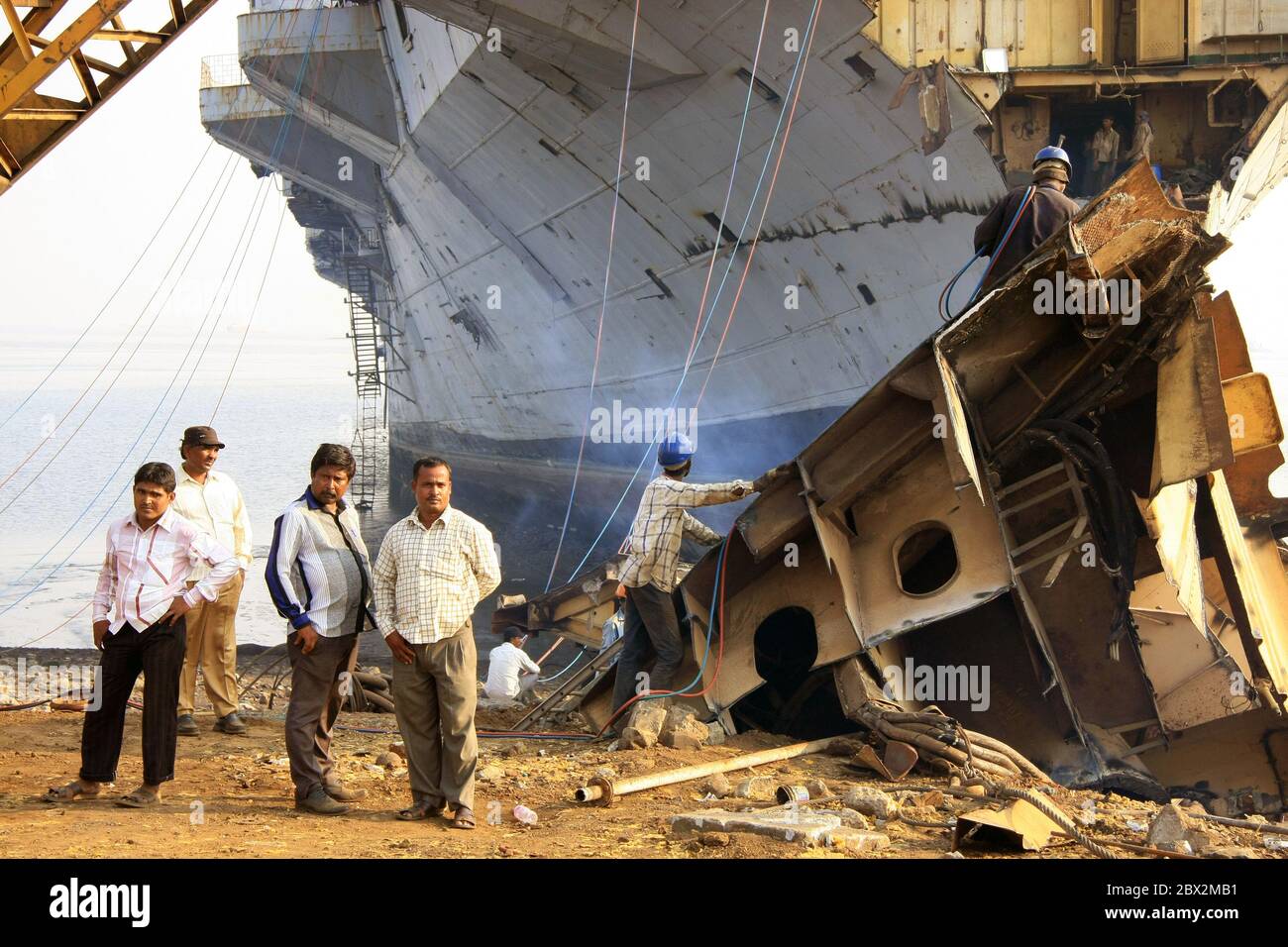 Shipbreaking Yard in Darukhana, Mumbai, India – INS Vikrant dismantling ...
