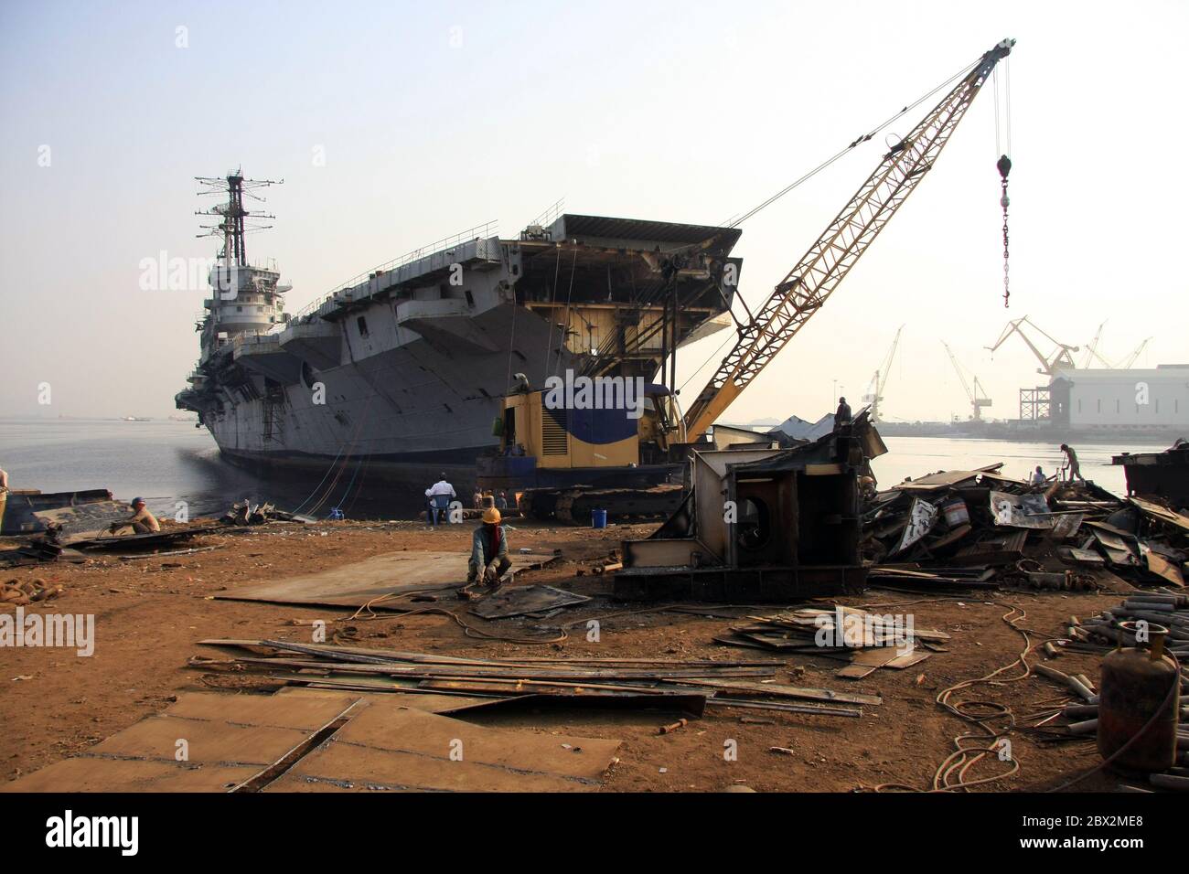 Shipbreaking Yard in Darukhana, Mumbai, India – INS Vikrant dismantling ...