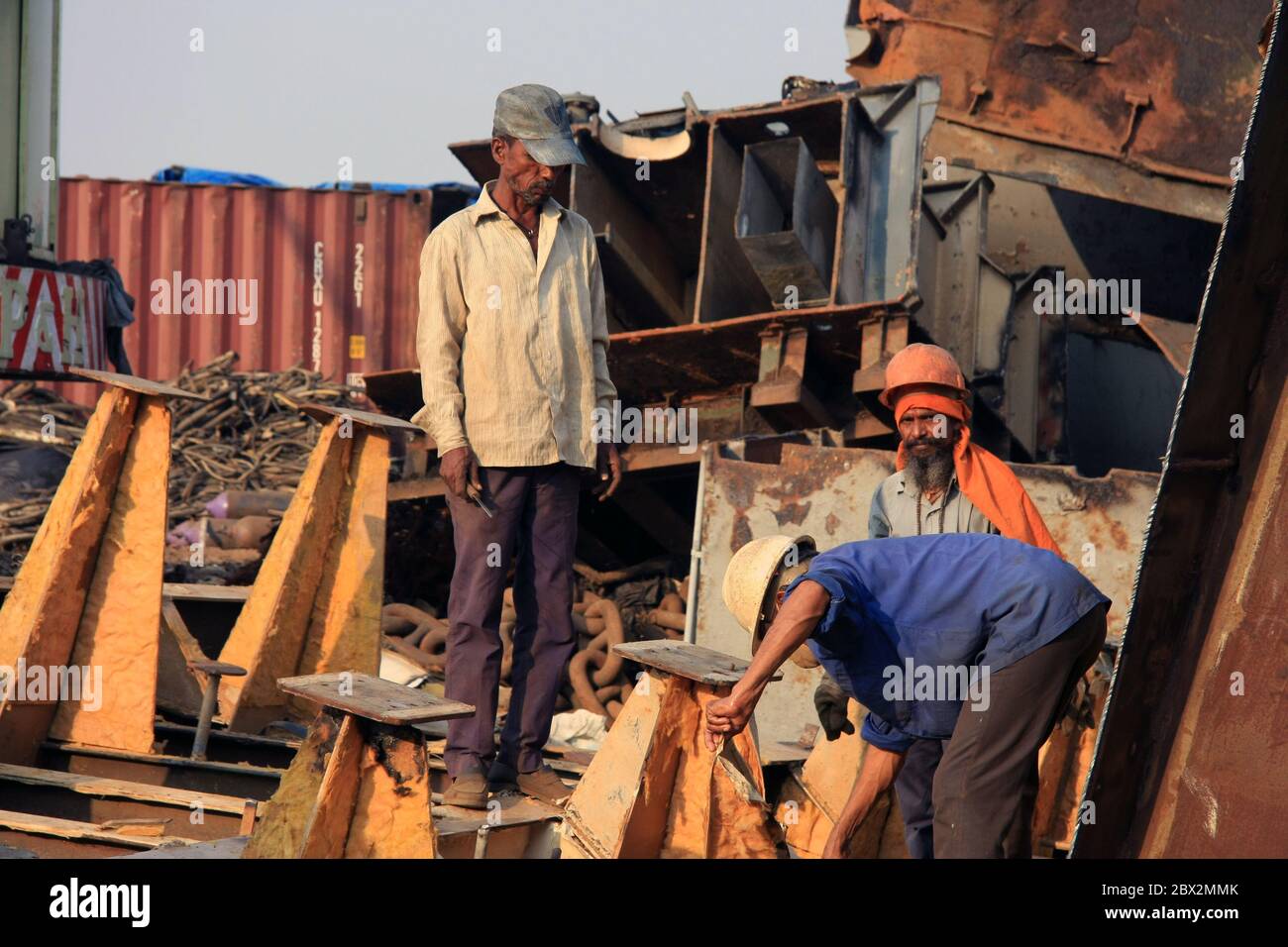 Shipbreaking Yard in Darukhana, Mumbai, India – INS Vikrant dismantling ...
