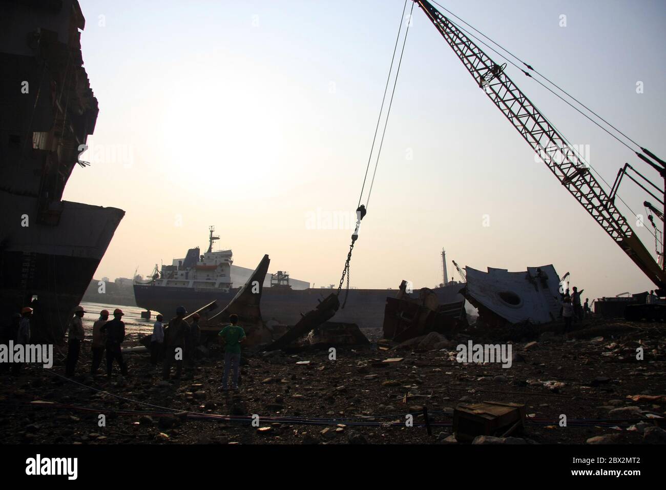 Shipbreaking Yard in Darukhana, Mumbai, India – INS Vikrant dismantling ...