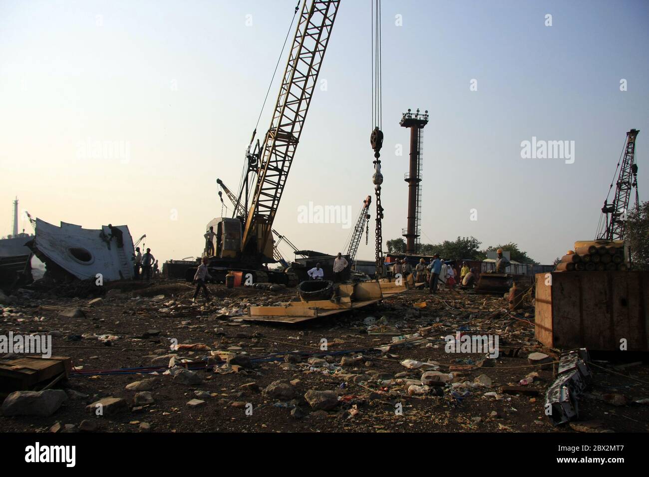 Shipbreaking Yard in Darukhana, Mumbai, India – INS Vikrant dismantling ...