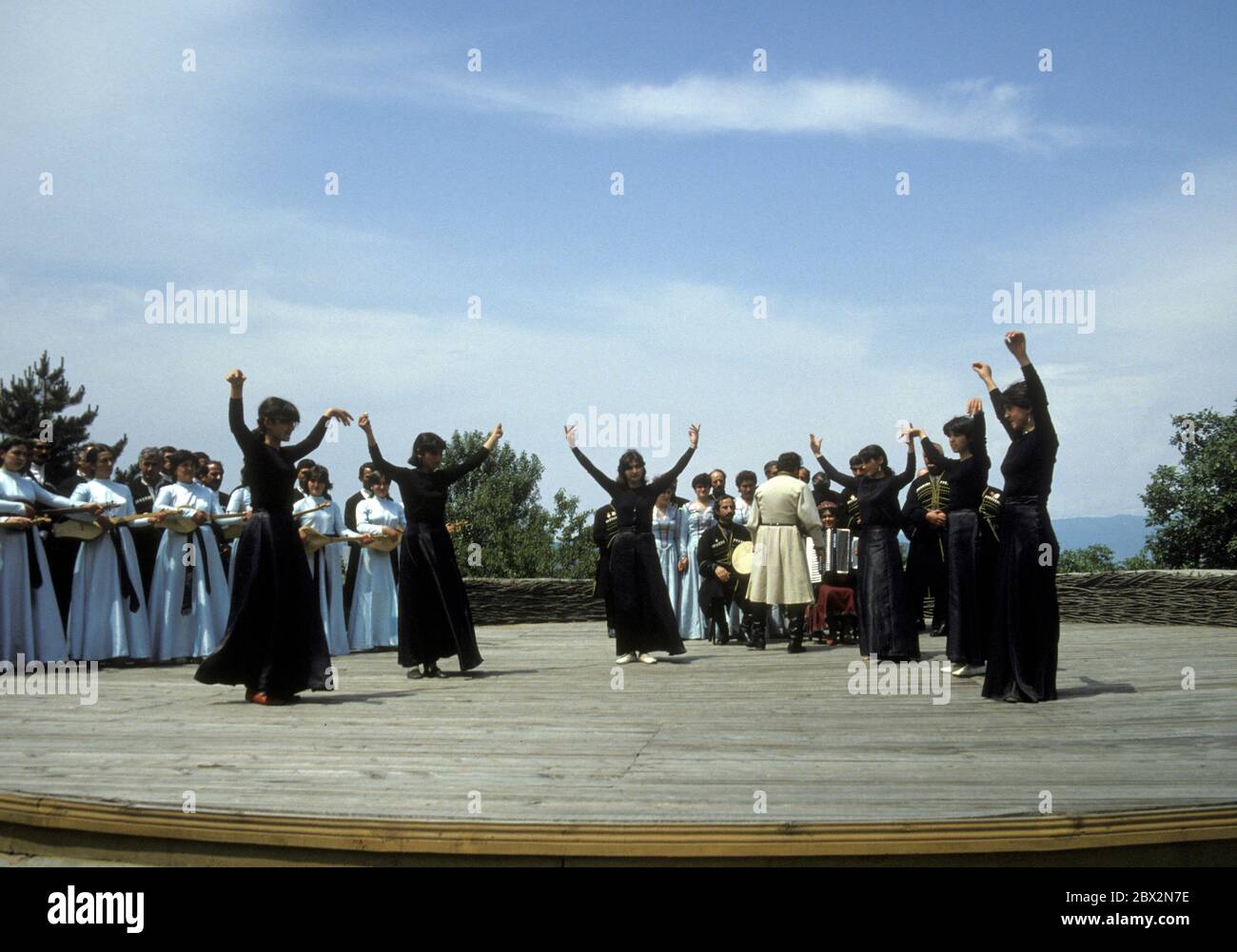 Georgia traditional costume hi-res stock photography and images - Alamy