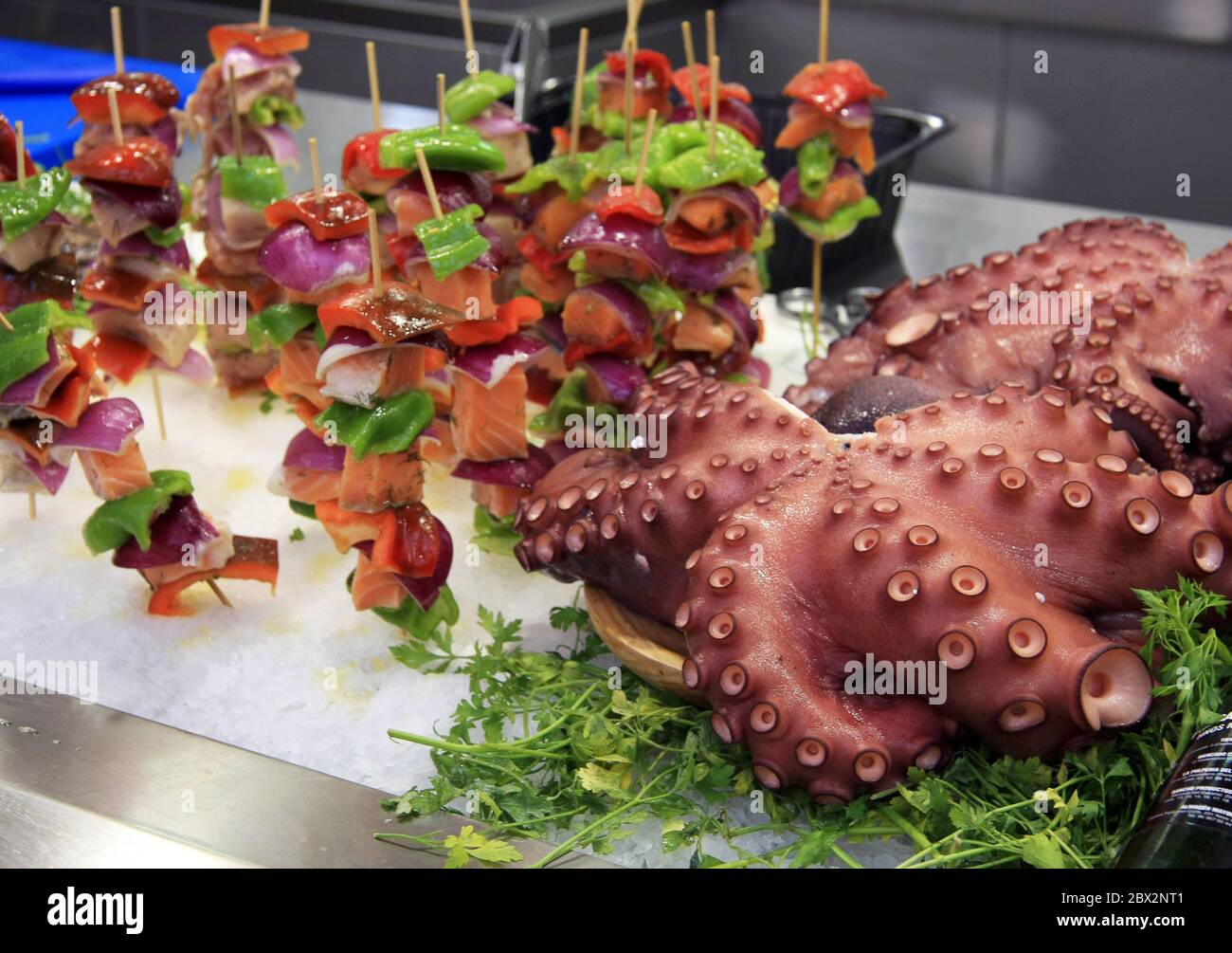 Octopus sea bed hi-res stock photography and images - Alamy