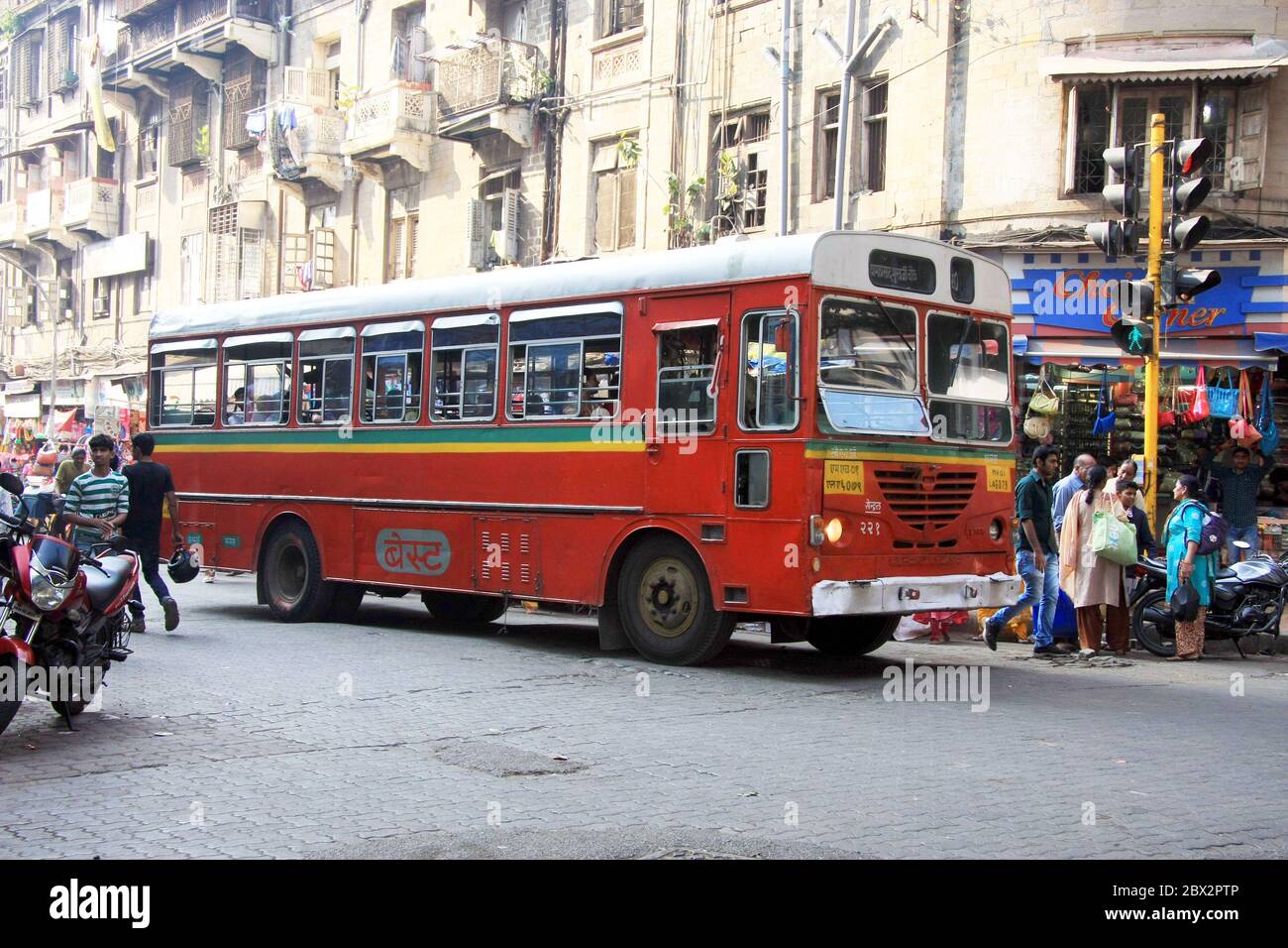 Old indian bus hi-res stock photography and images - Alamy