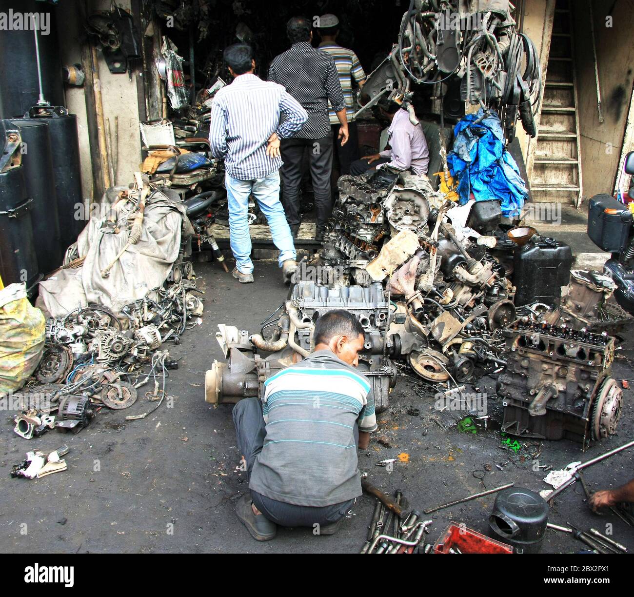 Indian thieves market hi-res stock photography and images - Alamy