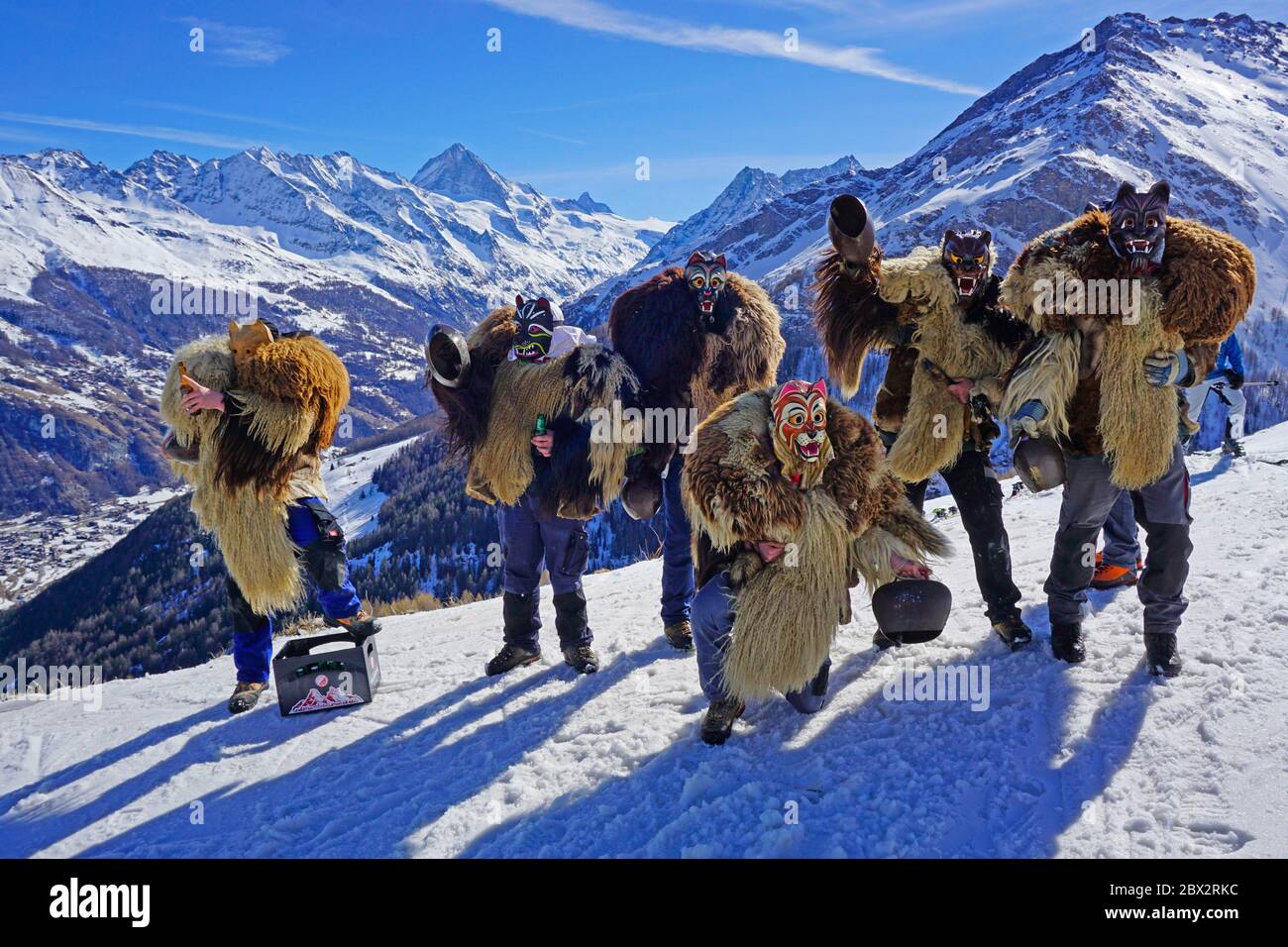 Sheep masks hi-res stock photography and images - Alamy