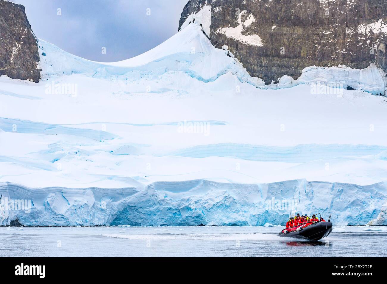 Semi rigid boat hi-res stock photography and images - Alamy