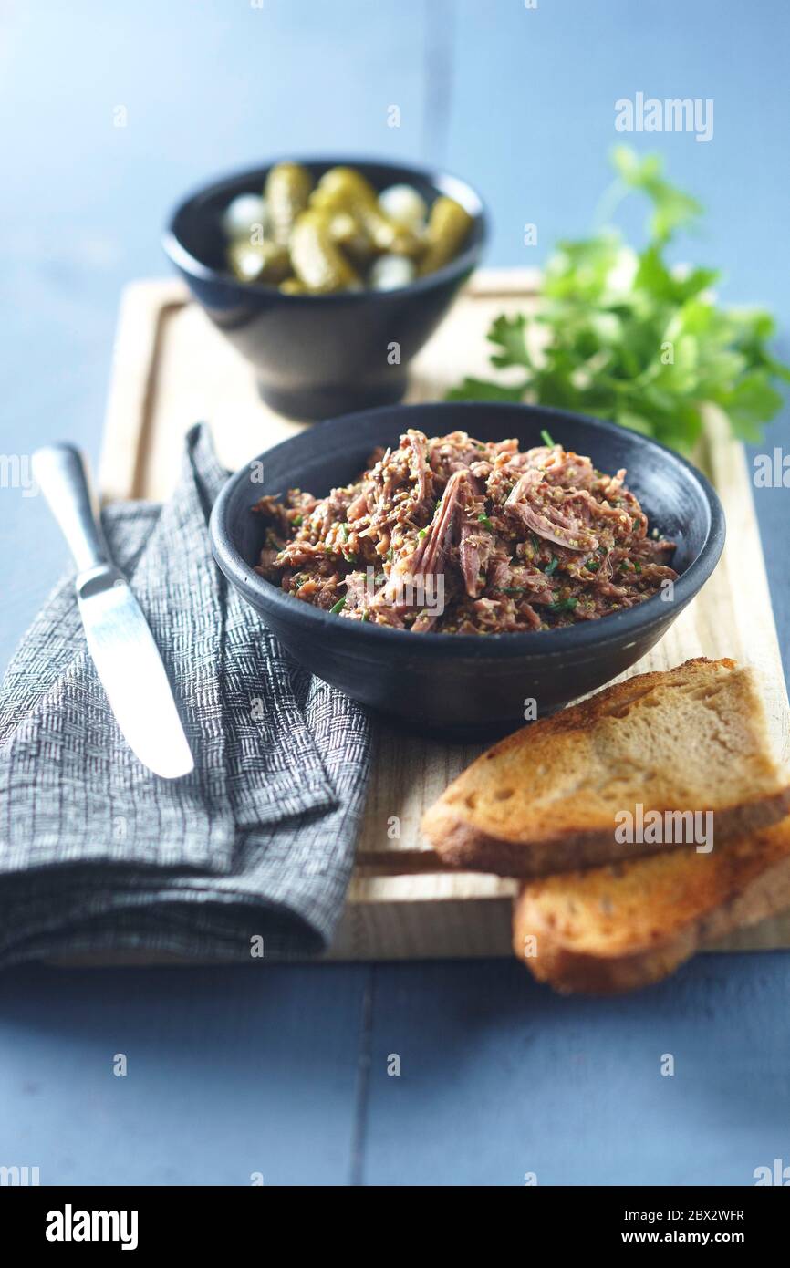 Pot roast rillettes Stock Photo - Alamy