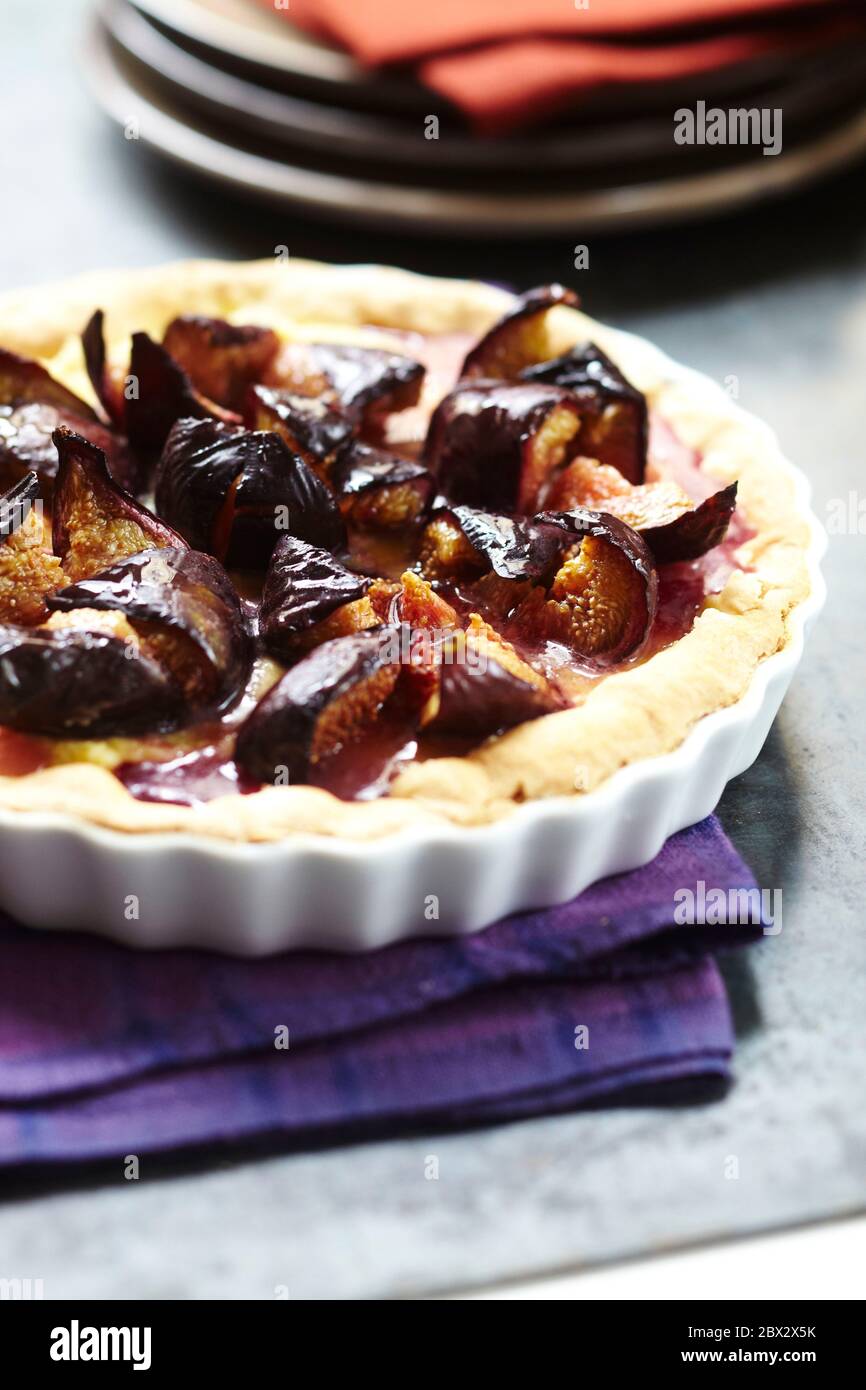 Fig pie hi-res stock photography and images - Alamy
