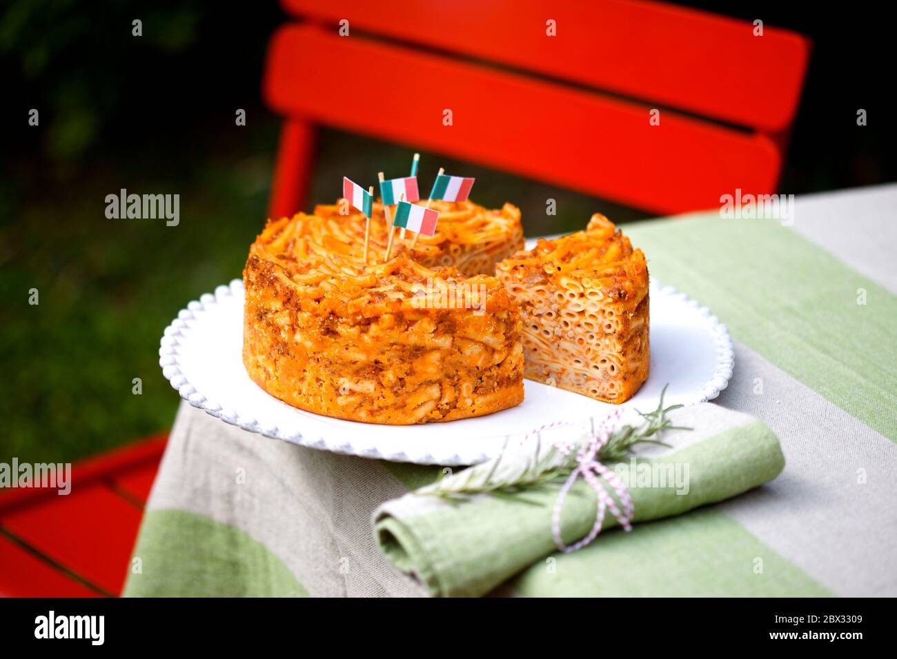 Pasta cake hi-res stock photography and images - Alamy