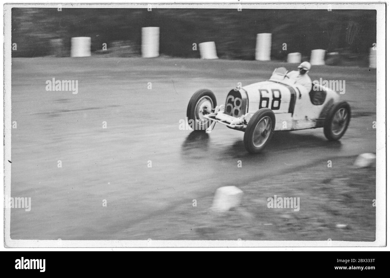 Car race track 1930s Cut Out Stock Images & Pictures - Alamy