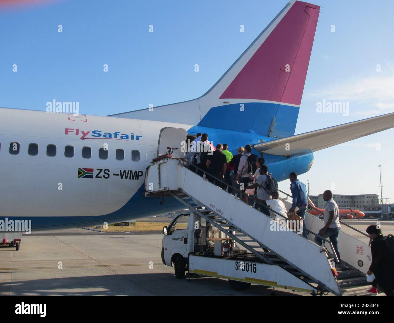 Flysafair aircraft hi-res stock photography and images - Alamy