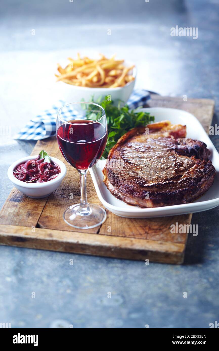 Beef entrecote french fries hi-res stock photography and images - Alamy