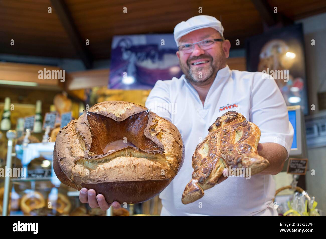 Bakery specialties hi-res stock photography and images - Alamy