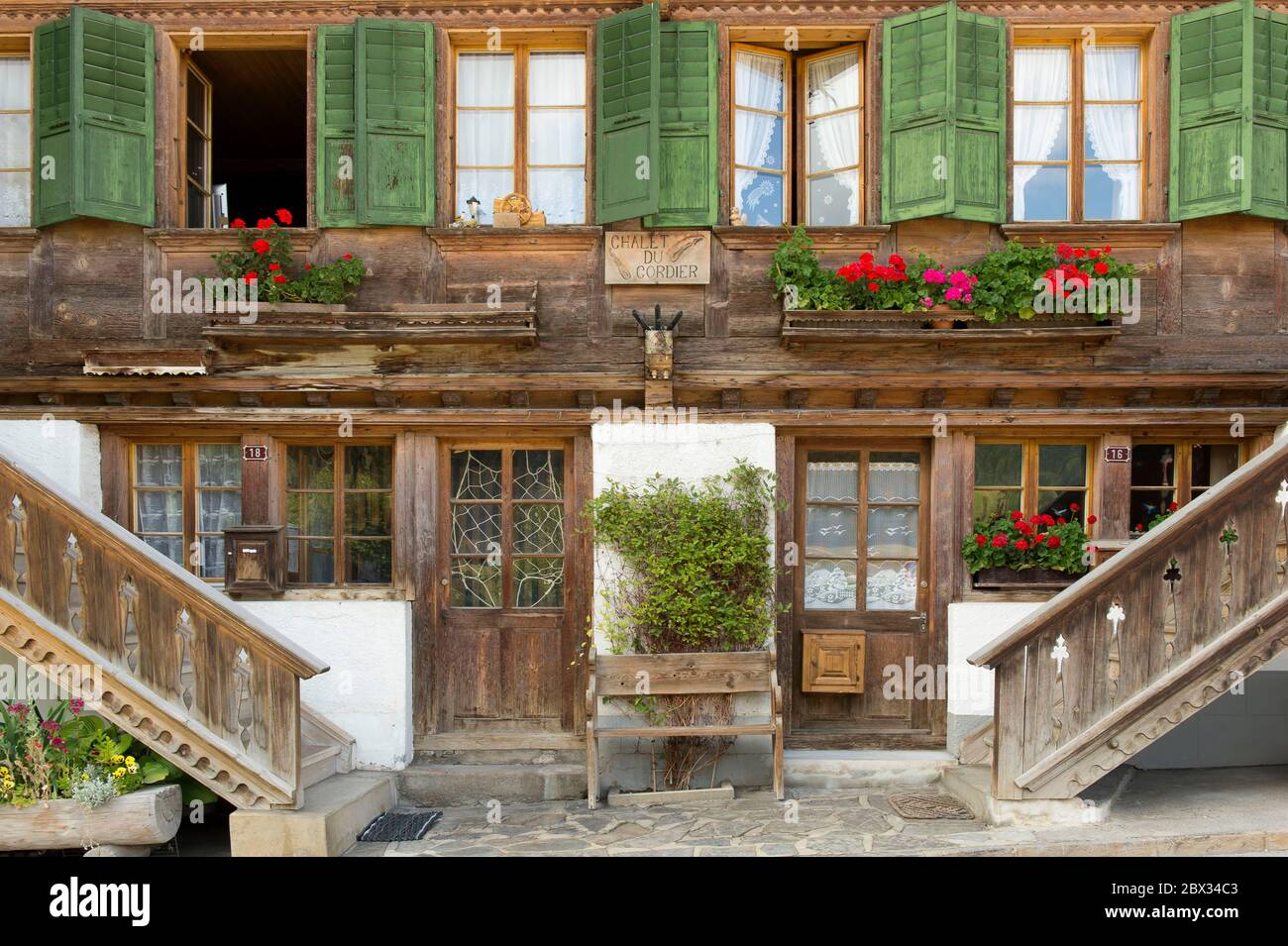 Old chalets hi-res stock photography and images - Alamy