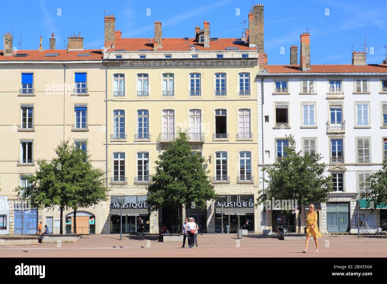 Largest square hi-res stock photography and images - Alamy
