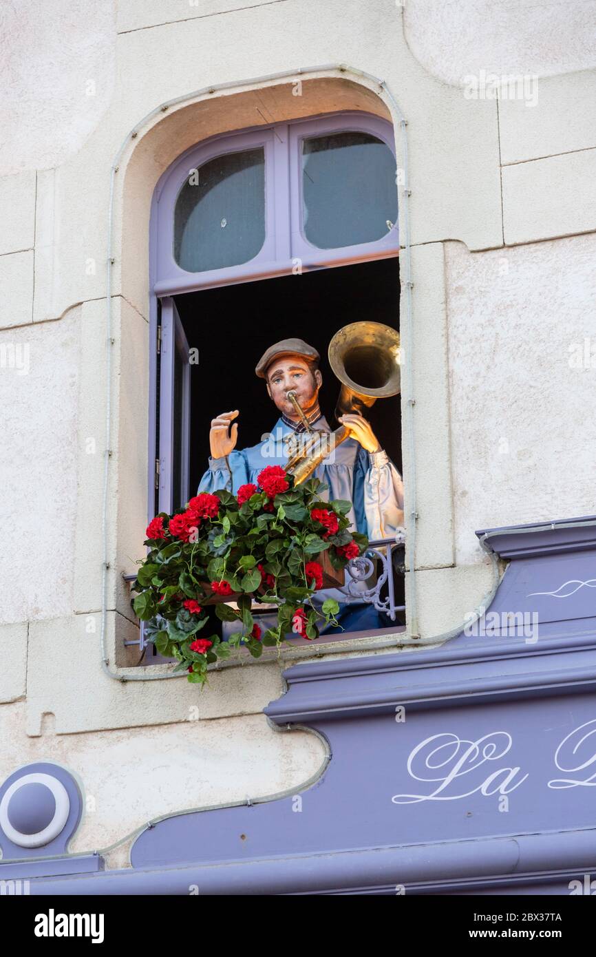 Automatons hi-res stock photography and images - Alamy