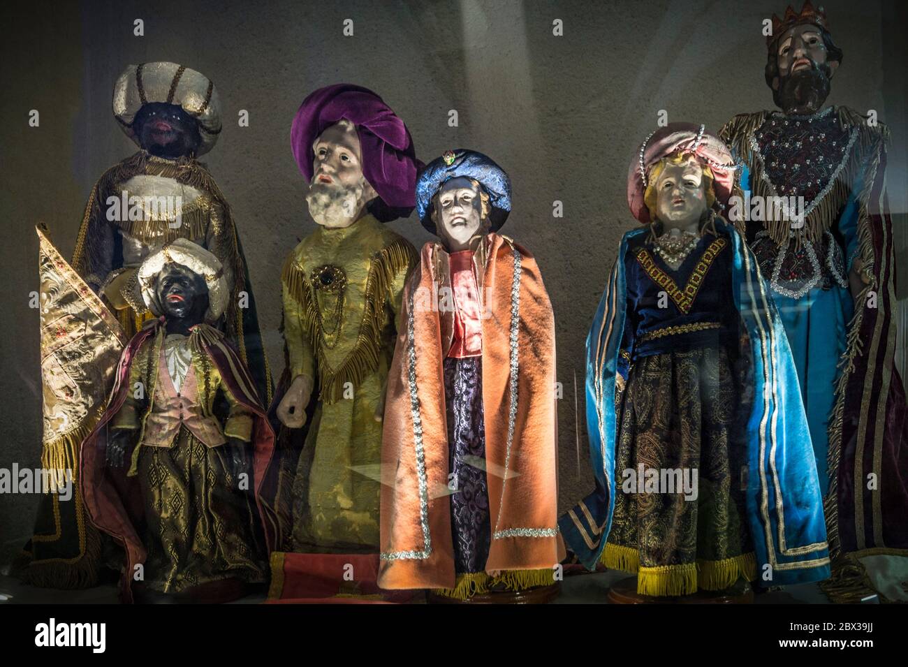 France, Bouches du Rhone, Alpilles regional natural park, Les Baux de ...