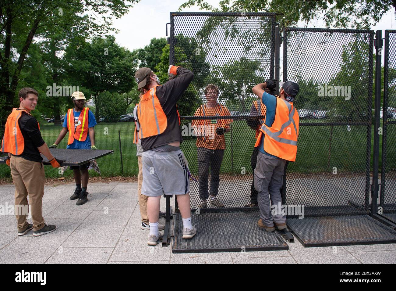 Riot fencing hi-res stock photography and images - Alamy