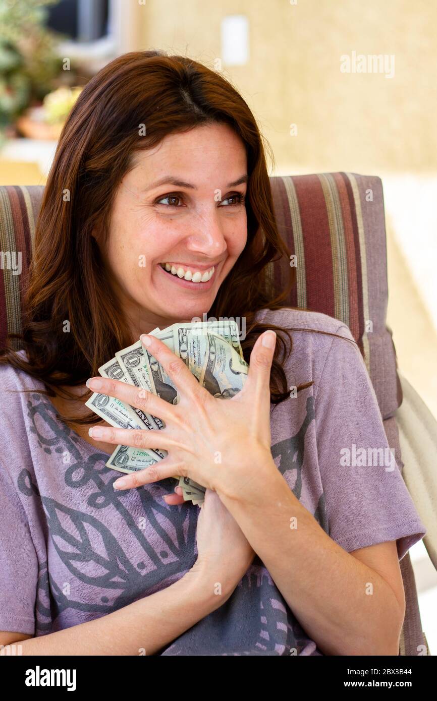 Cash rewards hi-res stock photography and images - Alamy