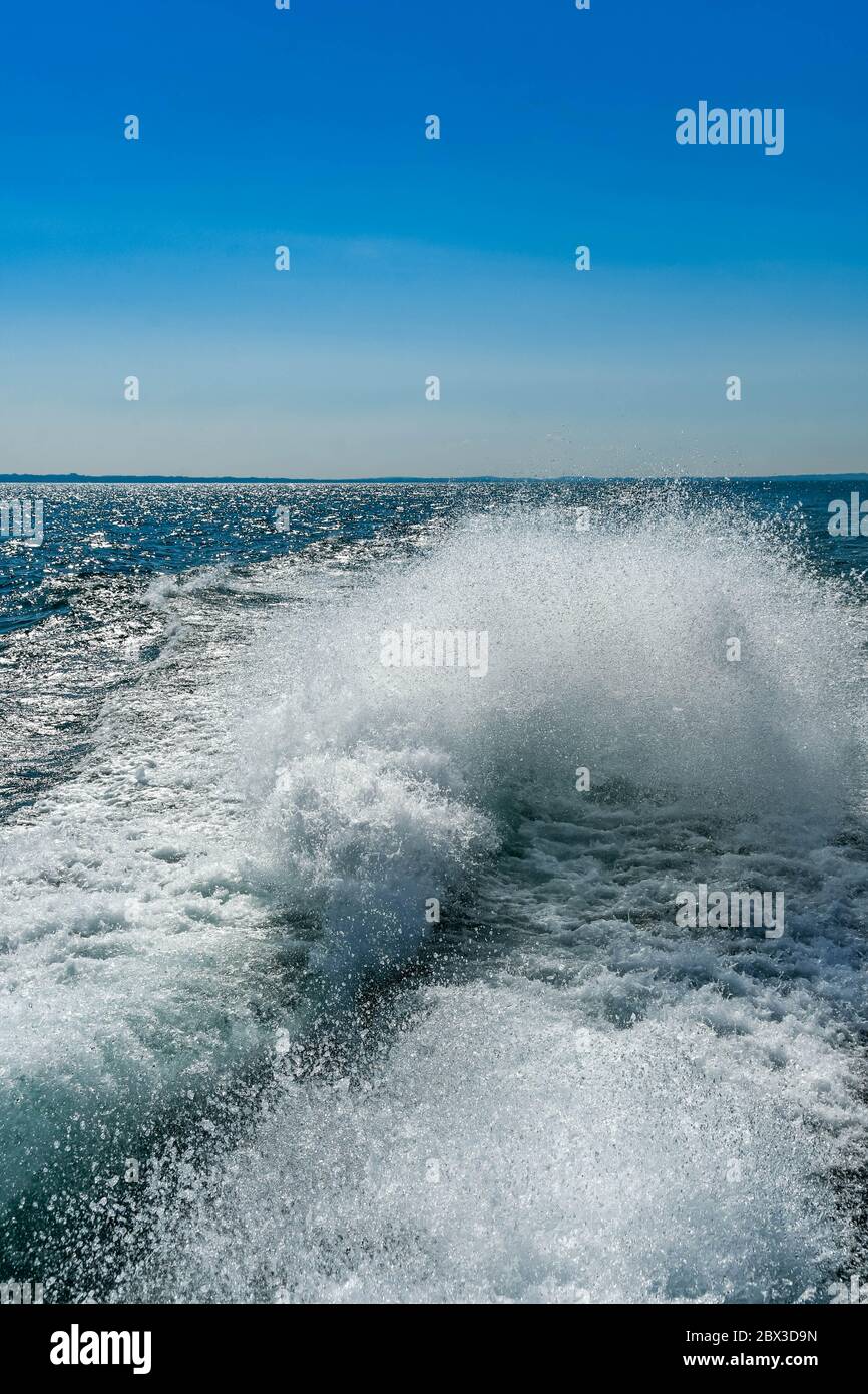 Thrown up water hi-res stock photography and images - Alamy