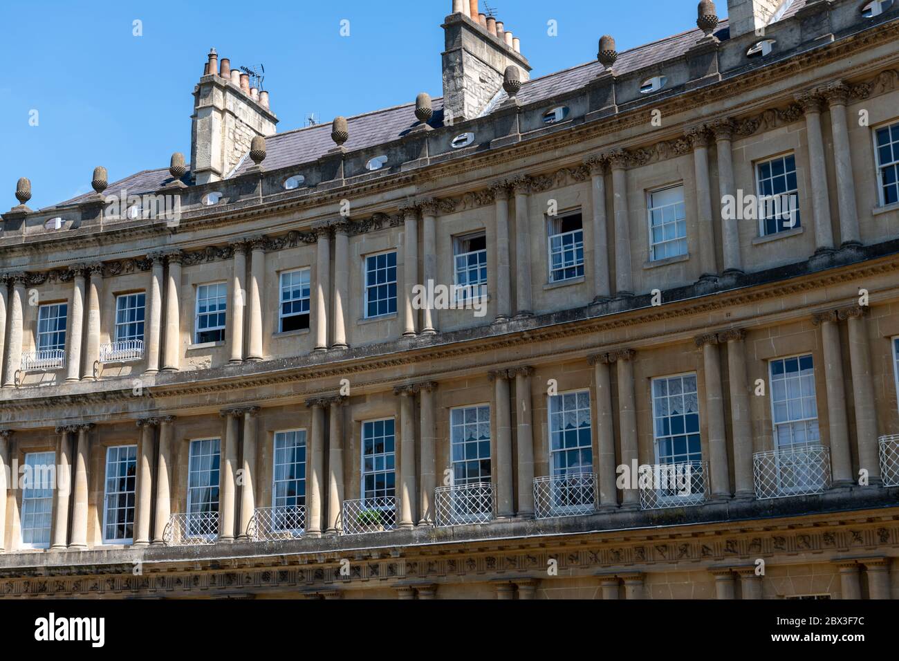 The Circus curved Georgian crescent terraced houses in Bath, England ...