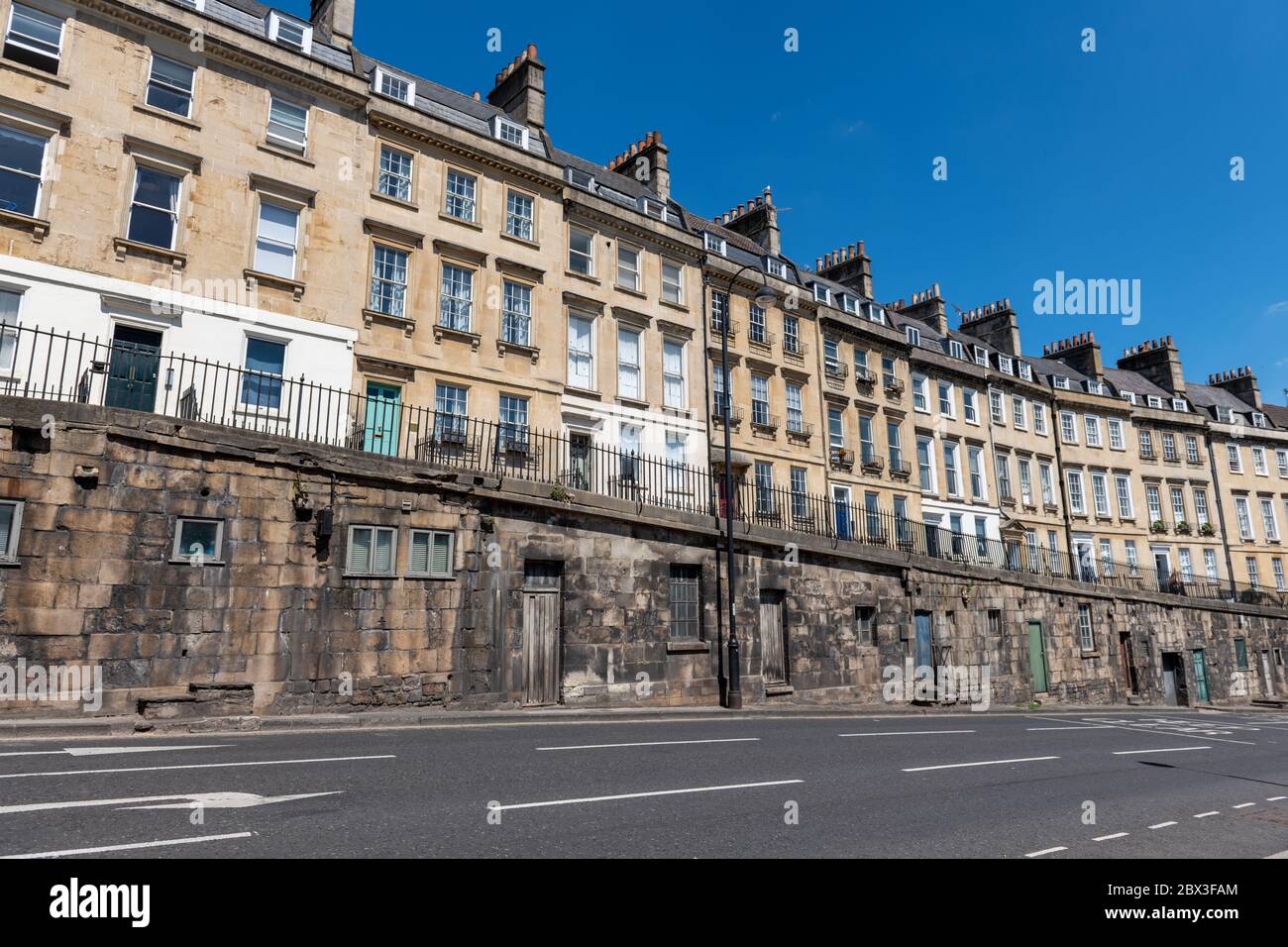 Terraced Georgian Era Town Houses and Stone Paved Walkway in Bath ...