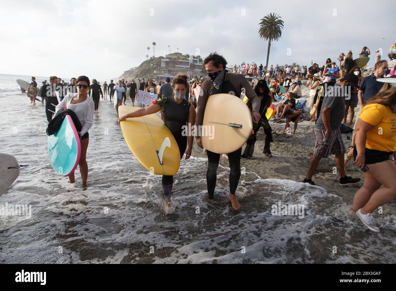 A Black Lives Matter protest at Moonlight Beach in Encinitas ...