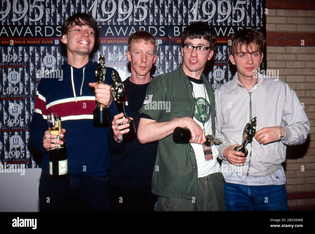 BLUR: Blur At the Brit Awards 1995 left Alex James; Dave Rowntree ...