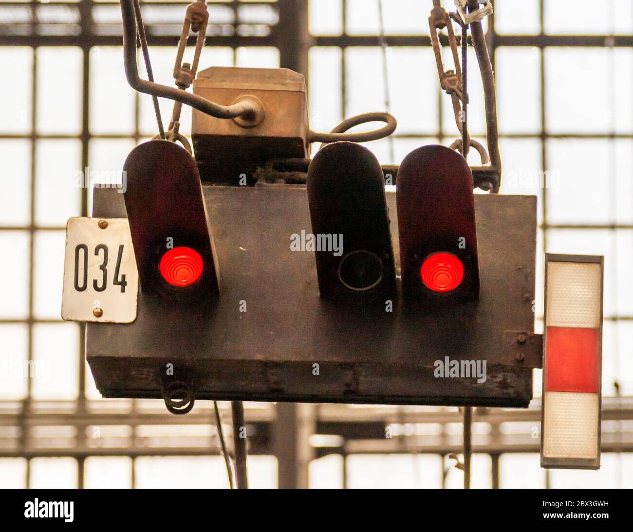 Glowing rails hi-res stock photography and images - Alamy