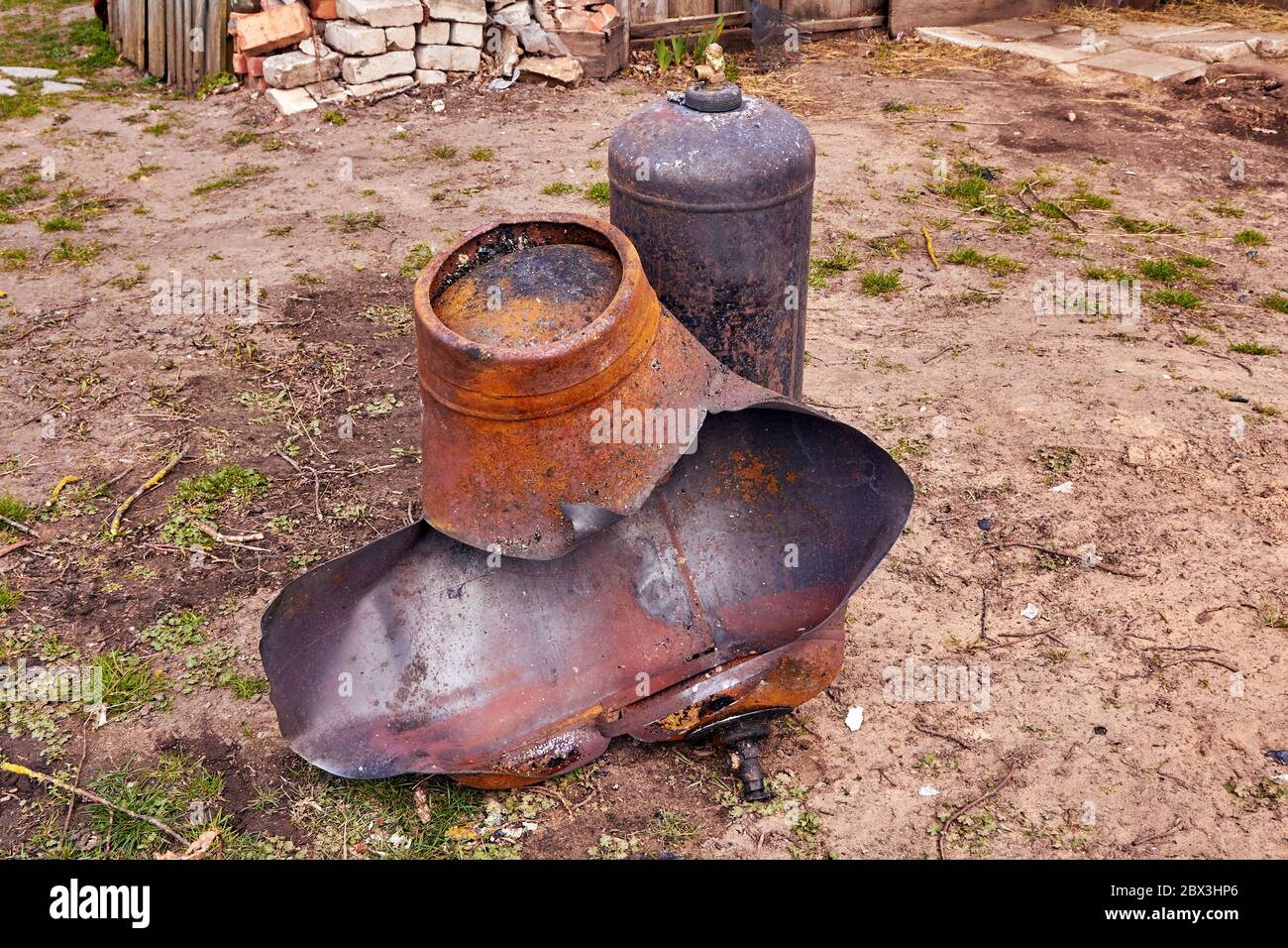 Gas cylinder explosion hi-res stock photography and images - Alamy