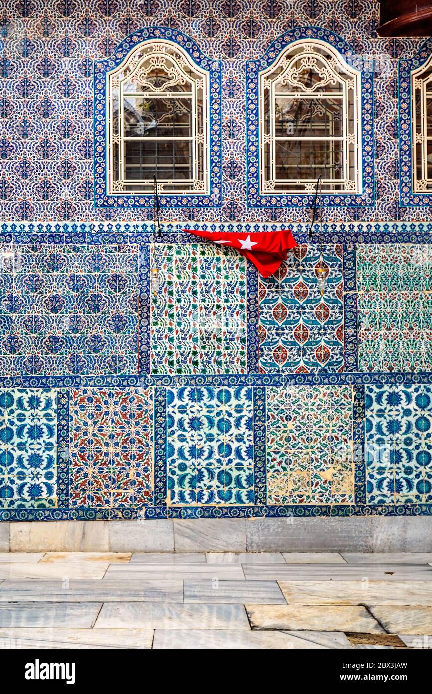 Eyup sultan square hi-res stock photography and images - Alamy