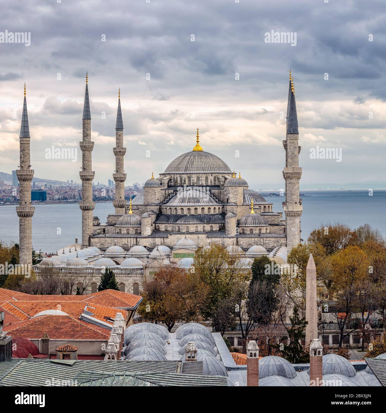 Blue mosque with six minarets at Istanbul, Turkey Stock Photo - Alamy
