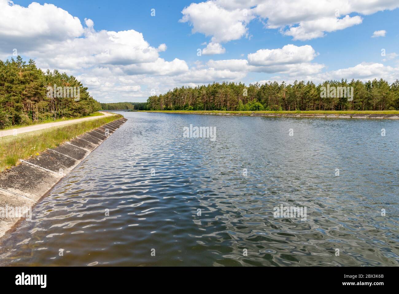 Regulated river hi-res stock photography and images - Alamy