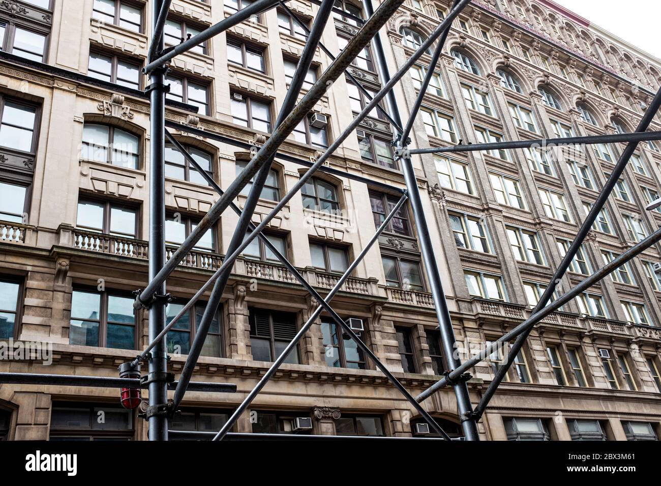 Scaffolding New York Stock Photo - Alamy