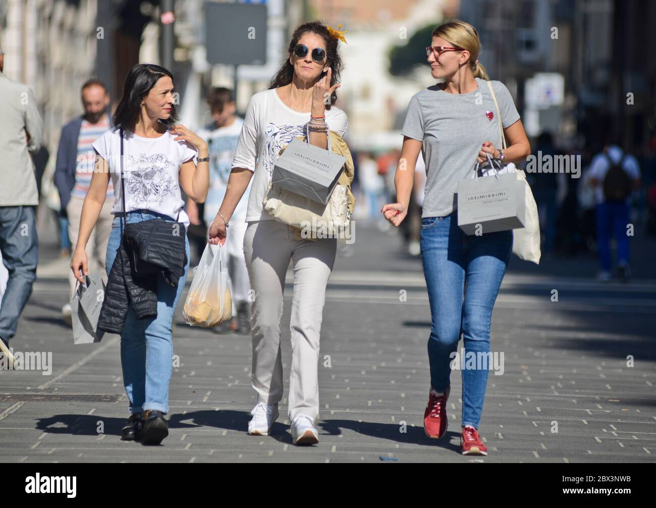Shopping center italy hi-res stock photography and images - Alamy