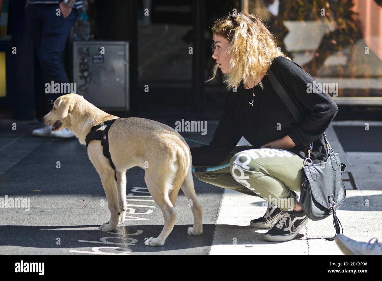 Friendly population hi-res stock photography and images - Alamy