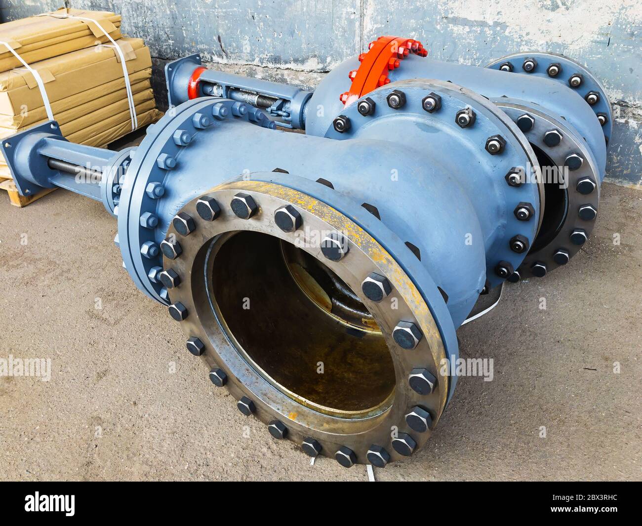 Grey shut off valves for the pipe system. Tap gate valves Stock Photo ...