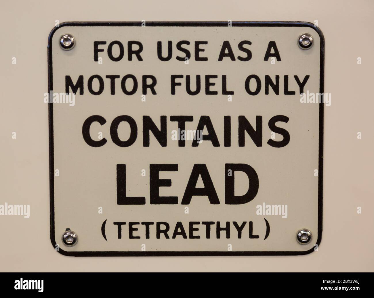 Contains Lead